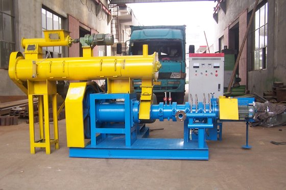 150-2000kg Pets Birds Fish Feed Extruder Machine / Puffing Machine CE Approved