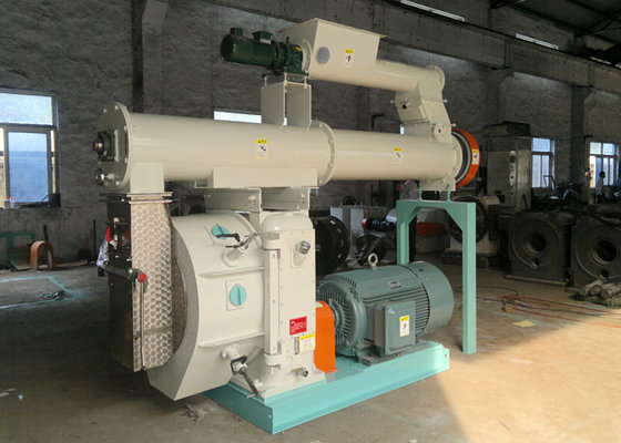 Ring Die Poultry Pellet Machine For Animal / Livestock Pellet Making