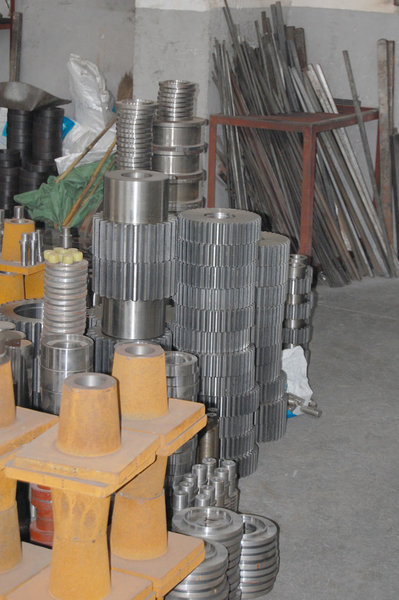 WUXI H-WELDING MACHINERY CO.,LTD manufacturer production line