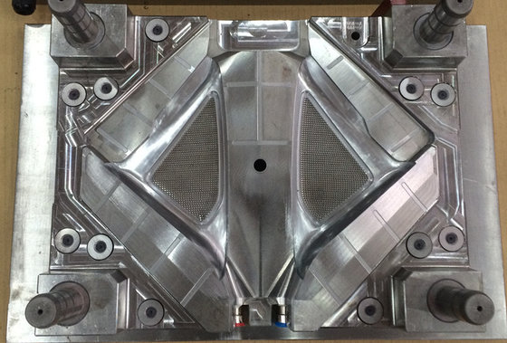 ISO 9001:2008 Factory For Plastic Injection Molding Services With Mirror Surface