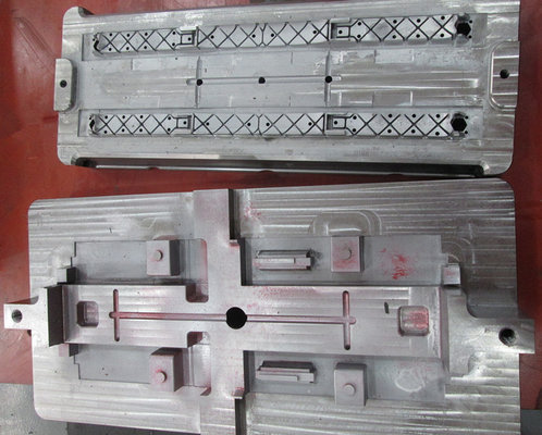 OEM / ODM Two Cavities Multi Cavity Mold High Gloss Polishing For Plastic Products Injection