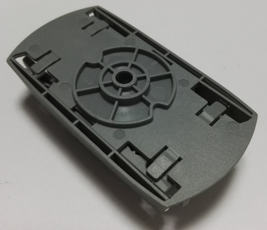 ISO Certification Fiberglass Injection Molded Parts With Mirror Polished