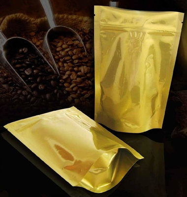 Metallized Zipper Coffee Bag Packaging Yellow Recycled Moistureproof With Valve