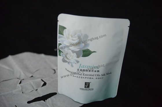 Lightweight Facial Mask Aluminum Foil Bags Gravure Printing with Tear Notch