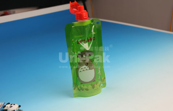 Healthy Laminated Plastic Water Bag Foldable 450ml With Carabiner , Non-toxic