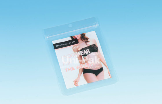 Custom Garment Packaging Bags , CPP Zipper Hand Hole Underwear Packaging 