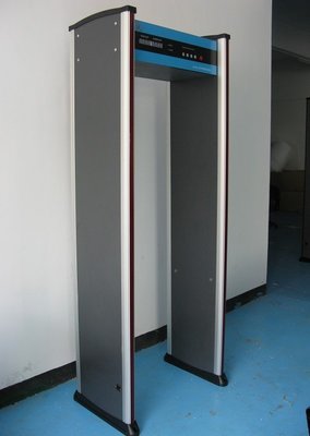 Airport use Walk Through Metal Detector with 6 detecting zone and LED Display