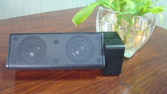 White Mini Hi-Fi Stereo NFC Speakers Wireless With FM Radio For Computer