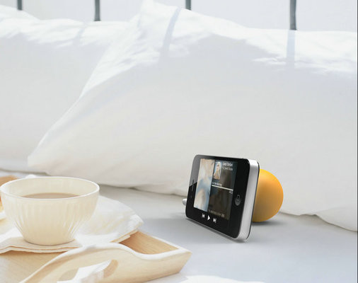 Indoor Outdoor Active Mini iPhone Bluetooth Speakers with Built-in Lithium-ion Battery
