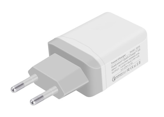 AC100-240V Quick Mobile Phone Charger , Single USB Wall Charger For Multiple Devices