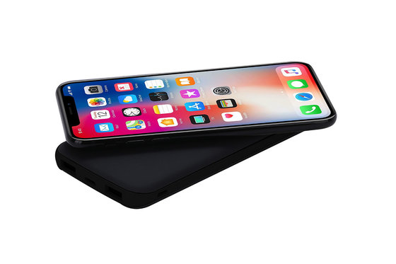 New Wireless Charger Polymer 8000 mAh Power Bank with 2 usb output