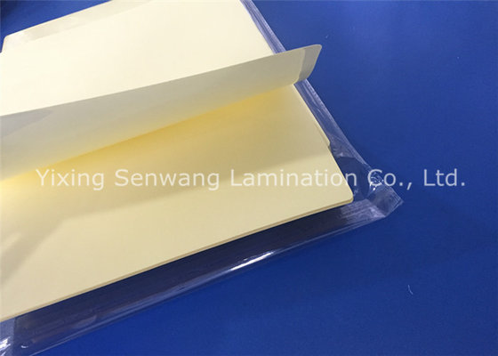 Macchi gli strati di laminazione posteriori appiccicosi resistenti 80 il Mic 216x303 millimetro per i documenti