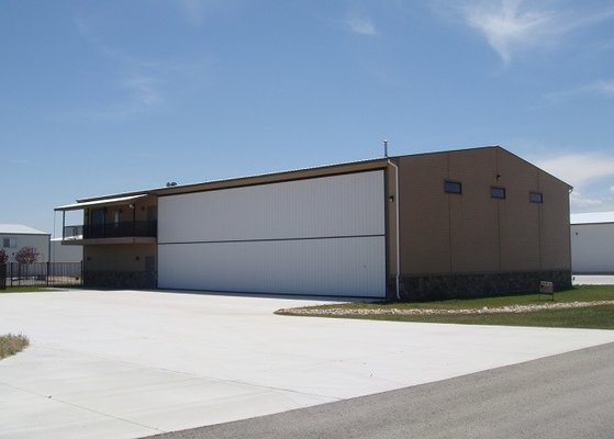 Modern Prefabricated Steel Structure Hangar For Aircraft Parking Shed