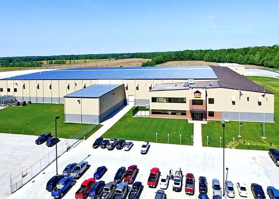 Bolts Connection Steel Structure Warehouse Modern Architectural Design