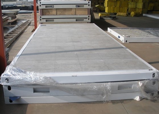Wind Resistance Flat Pack Containers / Storage Container Homes With Sandwich Panel