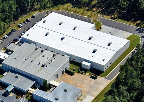 Gable Frame Pre Engineered Steel Structure Warehouse With Insulated Wall Panel