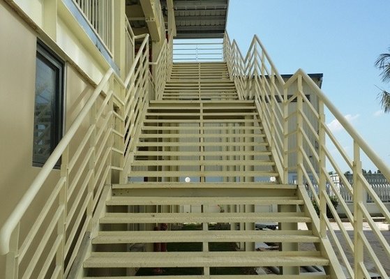 Hot Rolled Steel Frame Commercial Building Q235B / Q355B Parking Building Shed