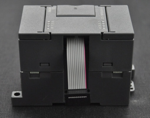 EM221 8 Inputs Programming Logic Controller Compatible Siemens 6ES7221-1BF22-0XA0