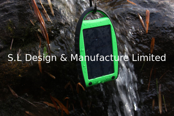 high effiency solar charger waterproof dustproof shockproof skidproof Build-in full 7000mAh li-polymer Emergency LED fla supplier