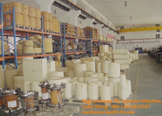 Automatic Turntable for Solar Energy Insulation PU Insulation Material Machine/ Foam injection machine supplier