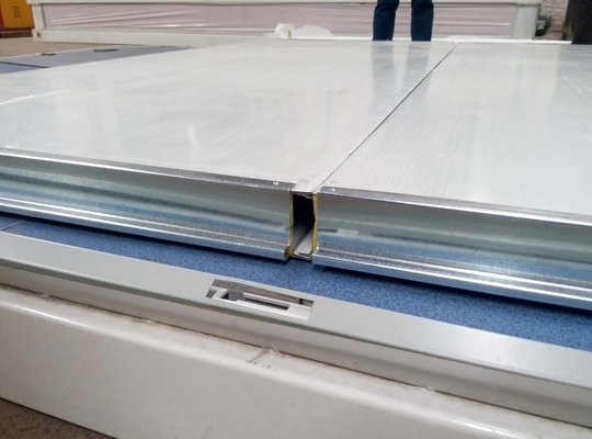 Insulative PU Sandwich Board Panels for Cold Storage Buildings Made in China supplier