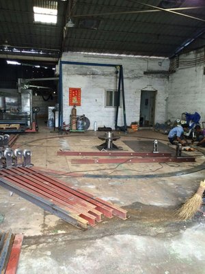 Semi Automatic Turntable Production Line for PU Foam Products Production supplier
