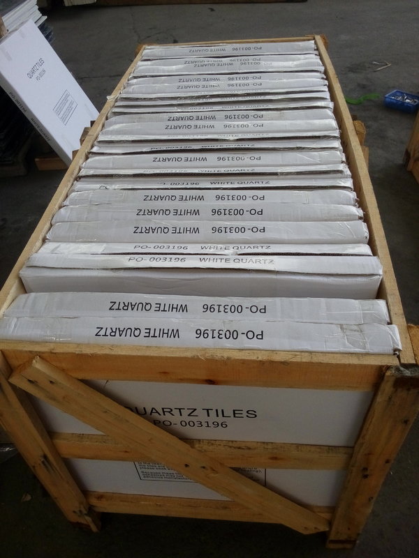 Alkali Resistant  Quartz Engineered Stone Floor Tile Seamless and Recycled