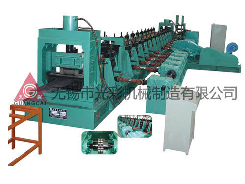 Automobile Heavy Gauge Roll Forming Machine , Special Wide Panel Rolling Forming Machine