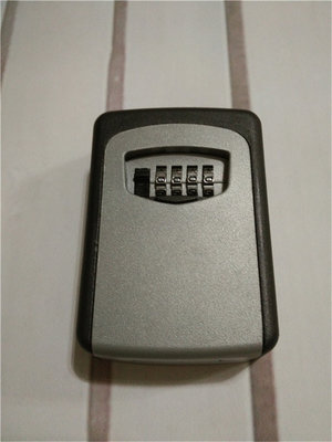 Weatherproof Wall Mounted Key Lock Box Digit Dialing For Door Cards