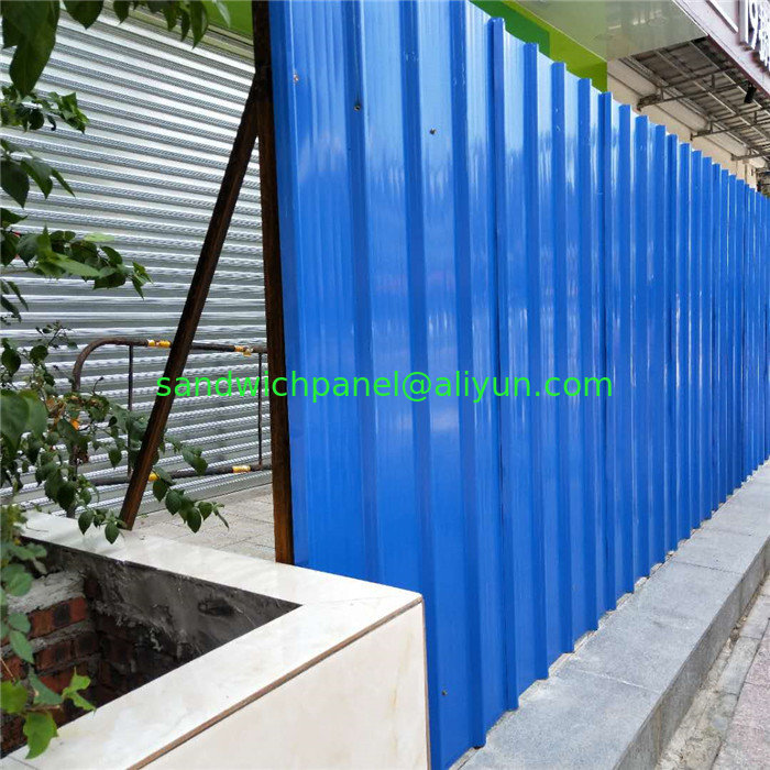 blue corrugated 0.426mm roof steel sheets use as fencing wall in road