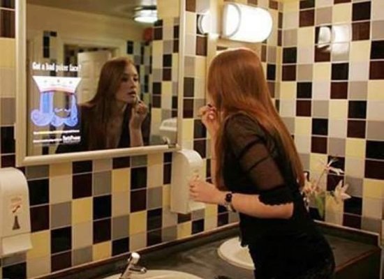 Magic Mirror Wifi Touch LCD Advertising Player 3G Lcd Screen Magic Mirror waterproof AD Player With Body Sensor