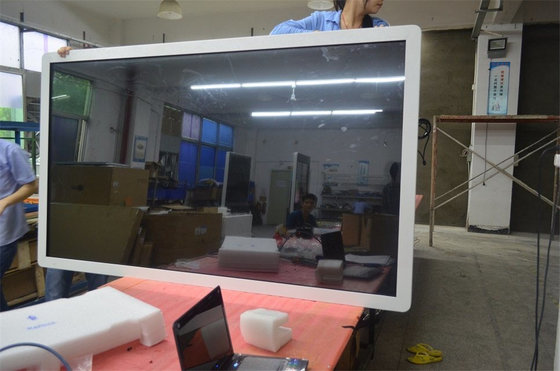 Remote control 84 Inch Wall Mounted Digital Signage Indoor energy saving