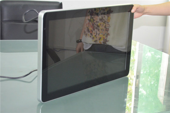 Plastic Shell 55 Inch TFT LCD Digital Signage 4mm tempered glass