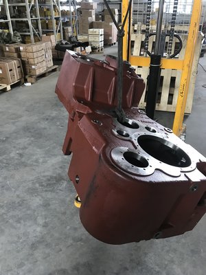 Genuine SDLG LG958L Wheel Loader Spare Parts 411000042116 TRANSMISSION BODY