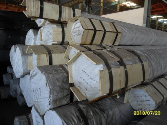 DIN1630 High Performance Seamless Circular Steel Tubes , Black Carbon Steel Pipe