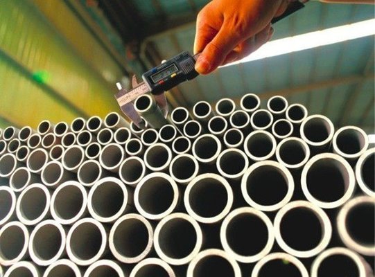 Weld Oil-dip Seamless Steel Tube ASTM A210 , cold drawn round steel tubing