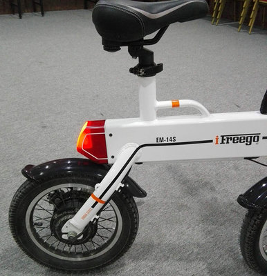 Green 12 Inch Foldable Electric Scooter , Mini Smart Bike 25 km / h