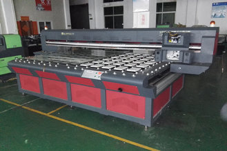 2.5X1.3m Color UV Flatbed  Printer  for  Wooden Board / Flexible Materials
