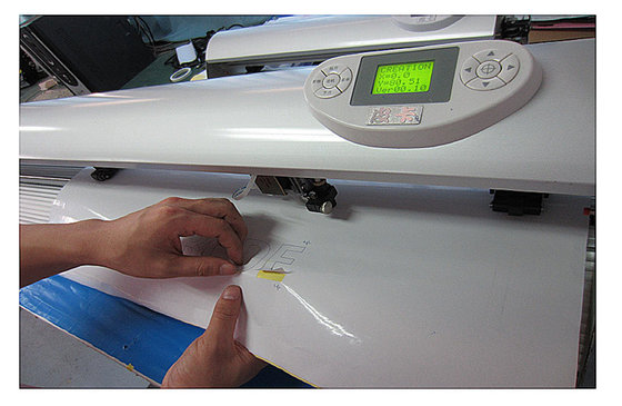 High Speed Multi Language 16-Bit CPU Vinyl Cutter Plotter With Servo Motor