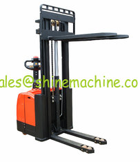 China 2ton capacity DC power Electric pallet stacker with triplex mast supplier