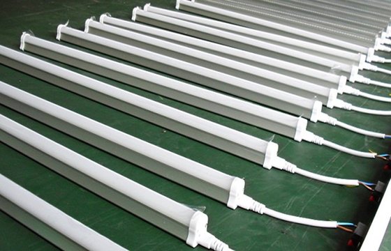 China Factory 2ft LED Tube Light supplier
