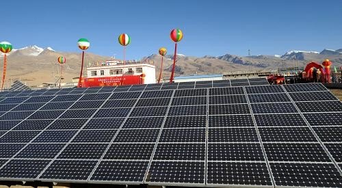black  monocrystallline solar panels