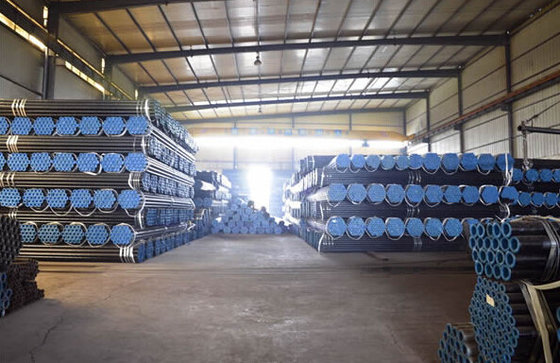 Oil Casing / Oil Drilling Carbon Seamless Black Steel Pipe 2 - 80mm Thickness