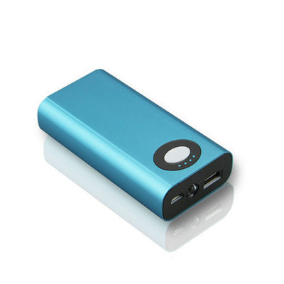 6000MAH 큰 수용량 똑똑한 전화 세륨/RoHS/FCC를 위한 휴대용 USB 힘 은행은 찬성했습니다