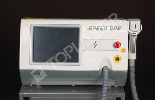 Home 808nm Diode Laser Hair Removal Machine For Bikini Area 220VAC 50 / 60 Hz