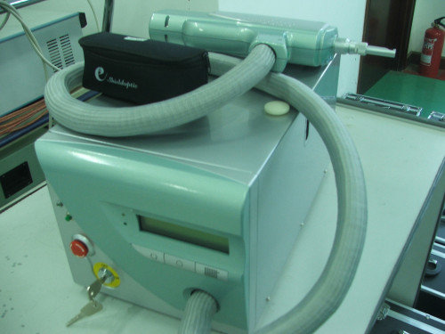 200mJ Single Pulse Q-switch Nd Yag Laser Pigmentation Removal Machine For Beauty Salon