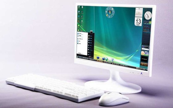 23 Inch All In One TouchScreen Panel PC With Core I3 / I5