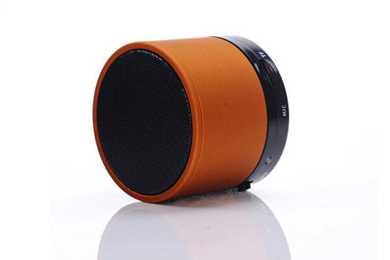 Small Cordless High Fidelity Outdoor Bluetooth Speaker cellphone / MP3 / MP4