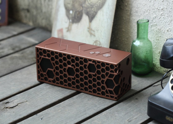 Portable Outdoor Bluetooth Speakers with 80Hz -16kHz Frequency Response , 30W