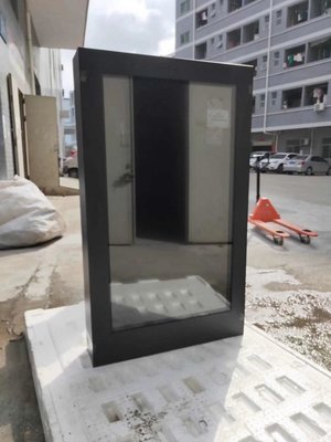Dedi는 IP65 43/47 55/65 인치 터치스크린 LCD 감시자를 방수 처리합니다
